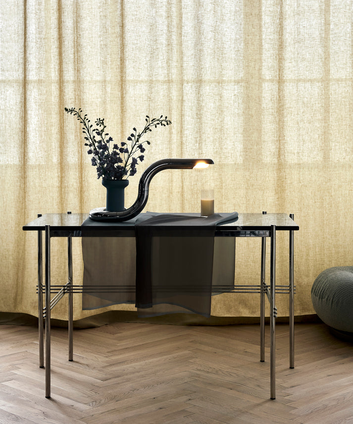 Aspide Table Lamp by Gubi | TRNK