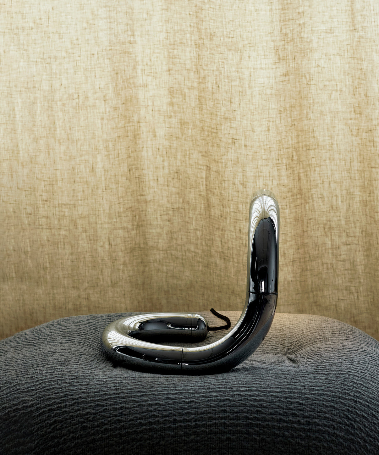 Aspide Table Lamp by Gubi | TRNK