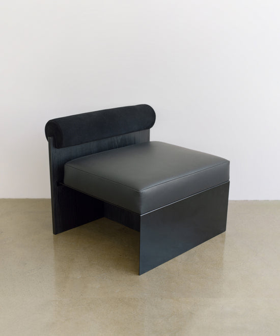 Building Blocks Lounge Chair Black | Monochromatic Seating – TRNK