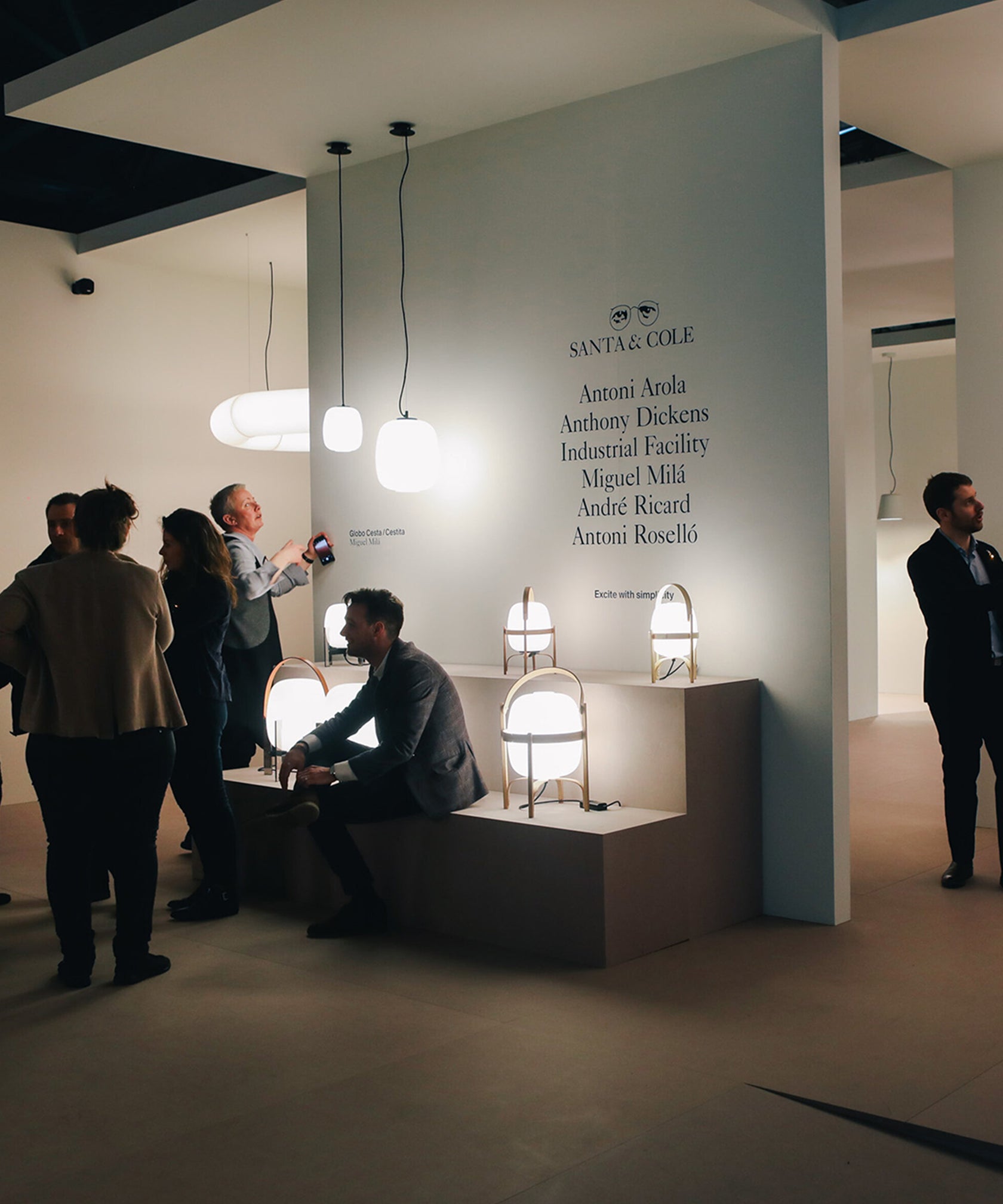 Cesta Table Lamp | Santa & Cole | Contemporary Design | TRNK