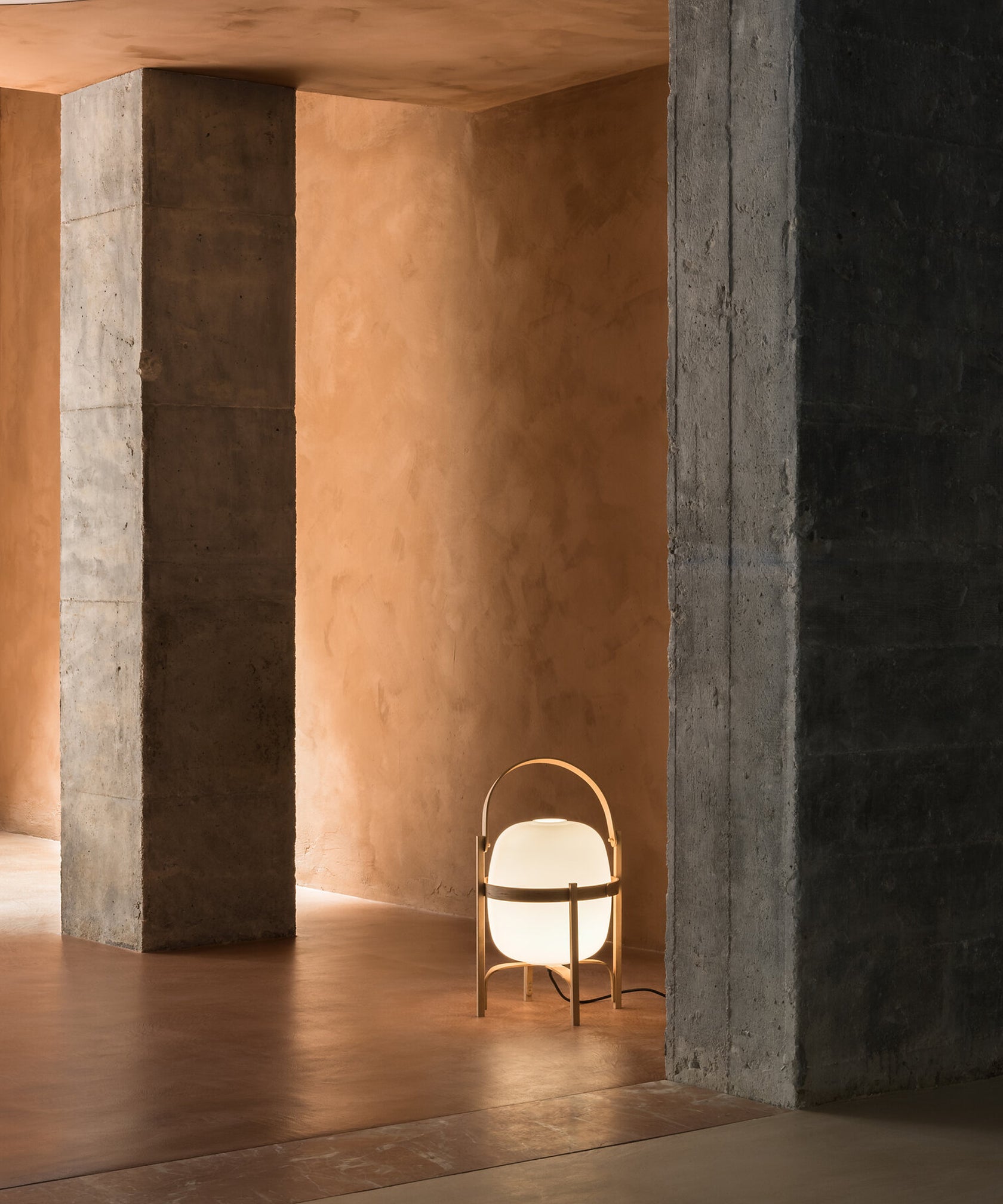 Cesta Table Lamp | Santa & Cole | Contemporary Design | TRNK