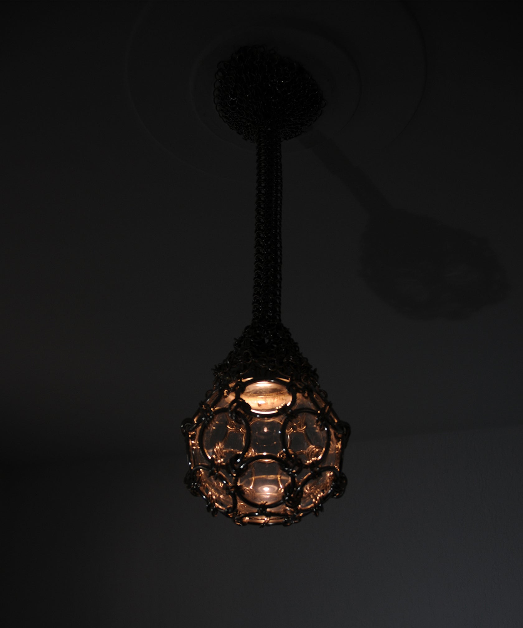 Chainmail Droplet Single Pendant Chandelier by Panorammma – TRNK