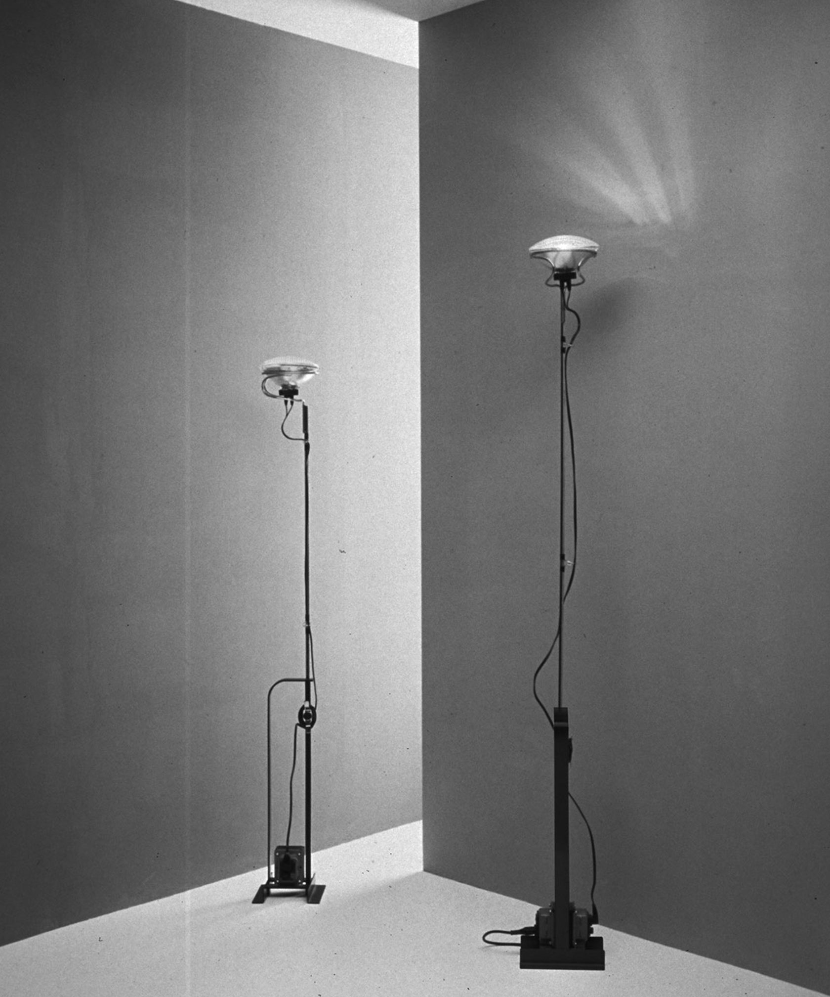 Toio Floor Lamp by Flos | Luxury Lighting | TRNK