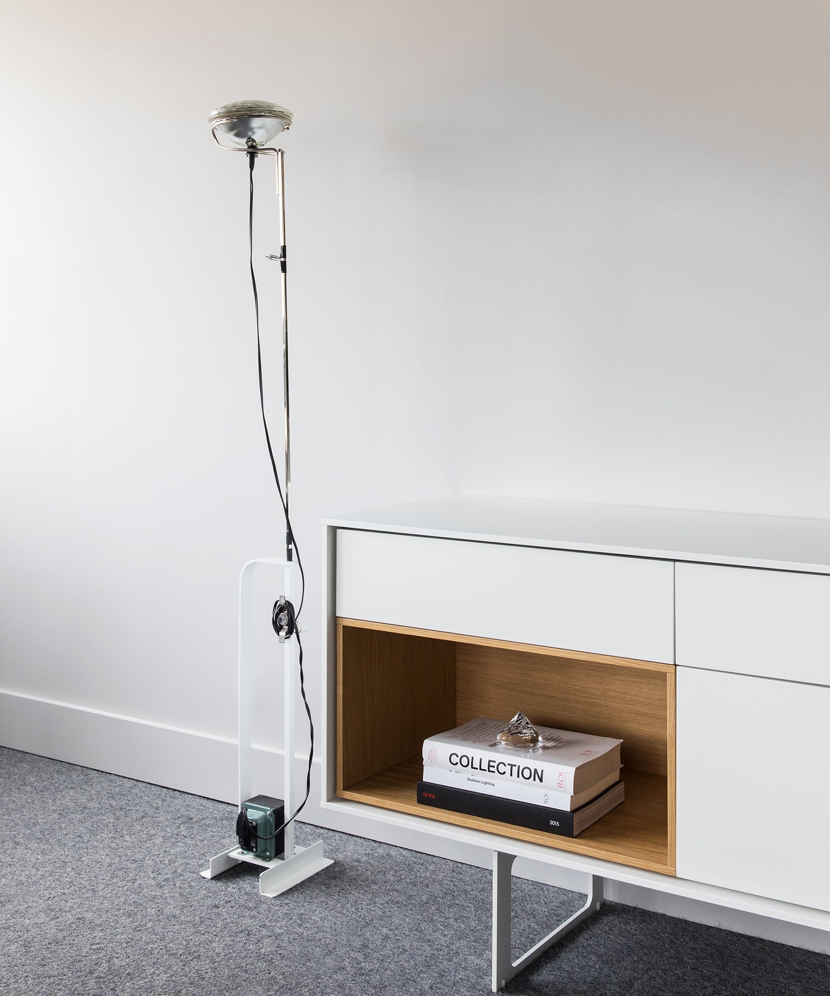 Toio Floor Lamp by Flos | Luxury Lighting | TRNK