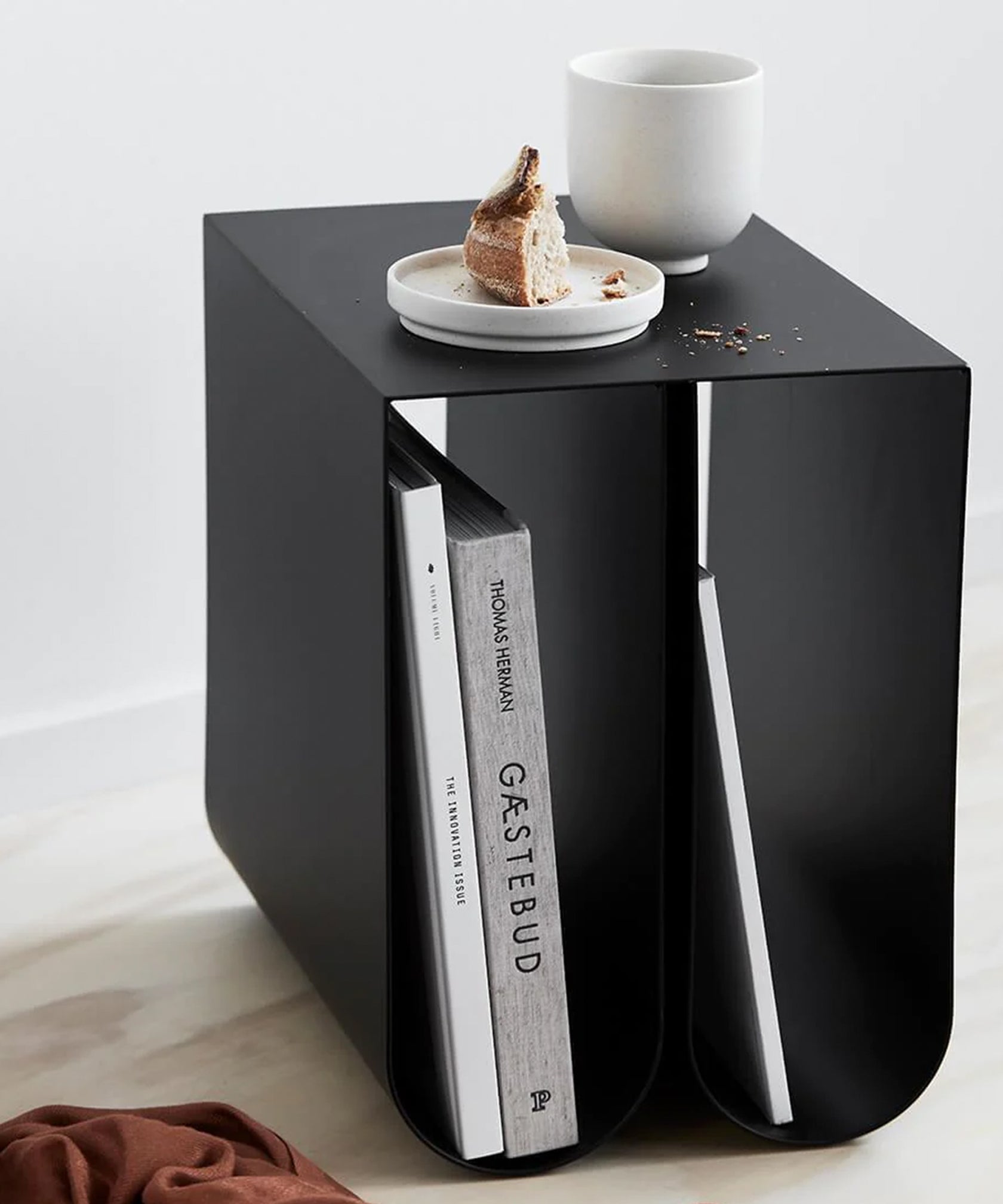 Handcrafted Curved Side Table by Kristina Dam Studio – TRNK