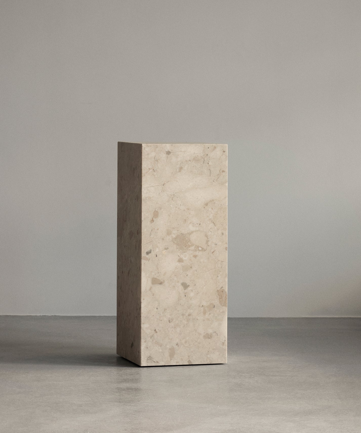 Plinth Pedestal | Audo Copenhagen | High-Quality Contemporary Design – TRNK