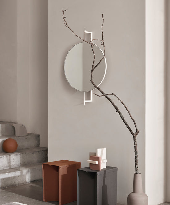 Full-Size Rotating Mirror ft. Scandinavian Design – TRNK
